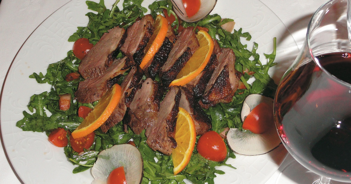 Domaća patka na posteljici od rikule - Zagorska kuhinja | Gastronaut